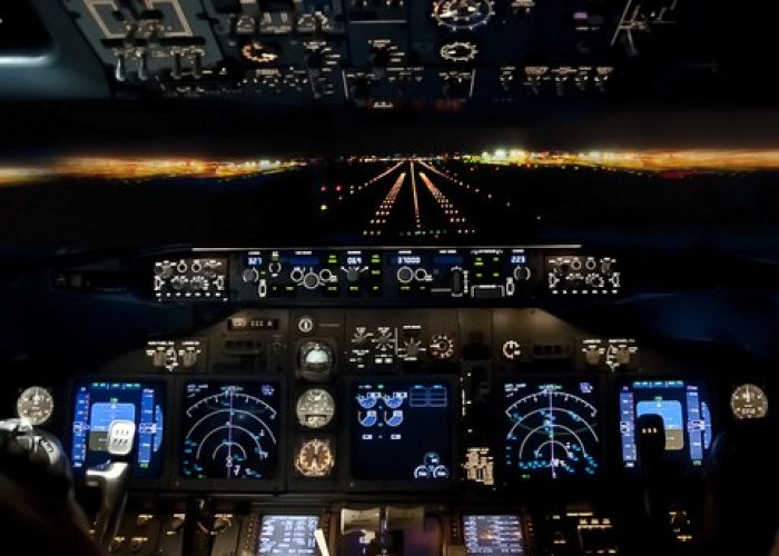 Entrenamiento especializado cursos de aviónica | AMECPERUSAC